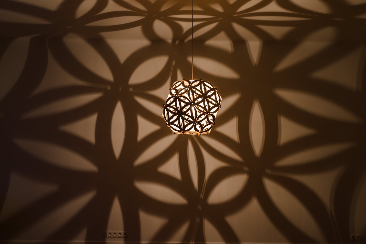 Suspension Solar Compact Par Jaanus Orgusaar Au Design Scandinave