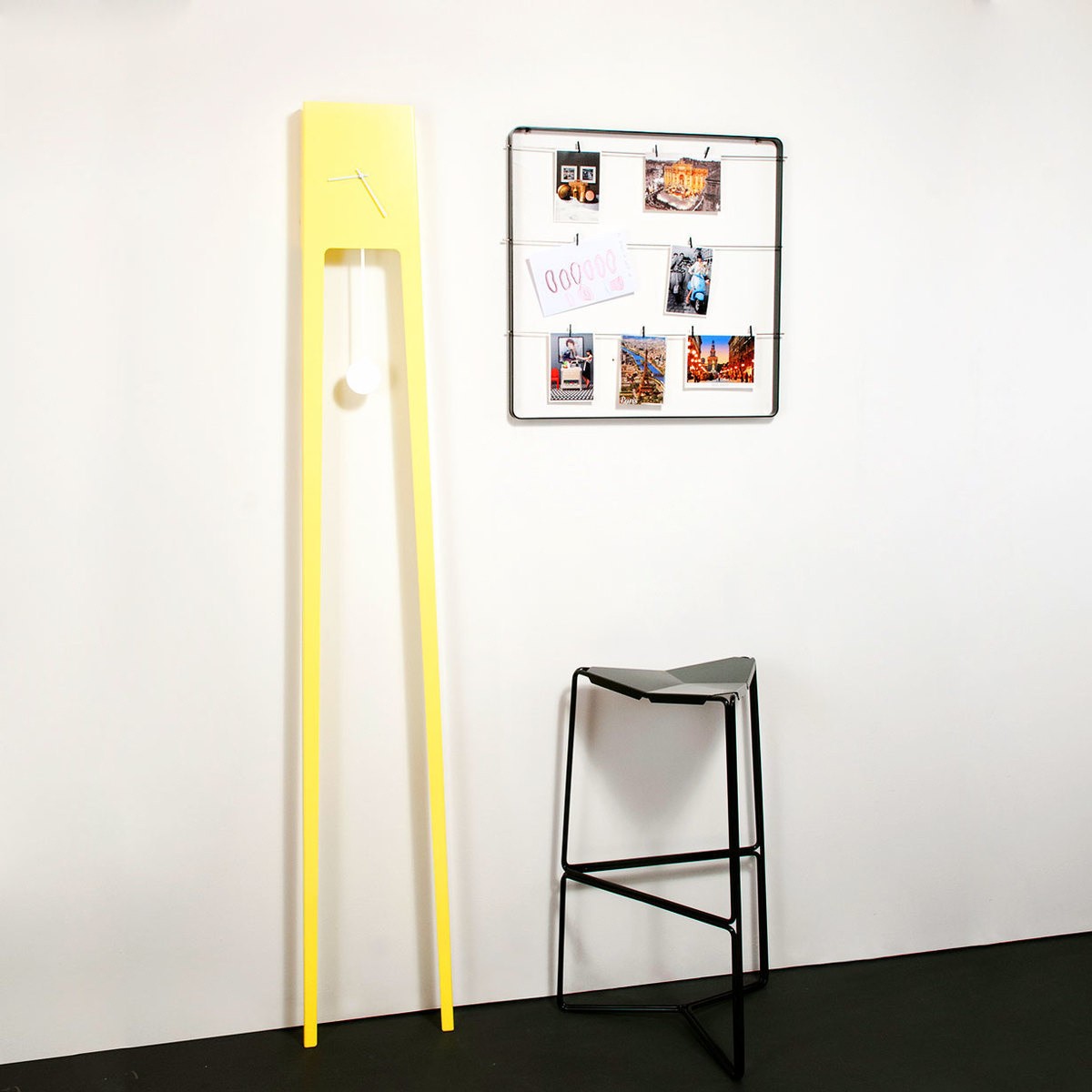 Horloge Pendule Design TIUKU Au Design Minimaliste Par Ari Kanerva X ...